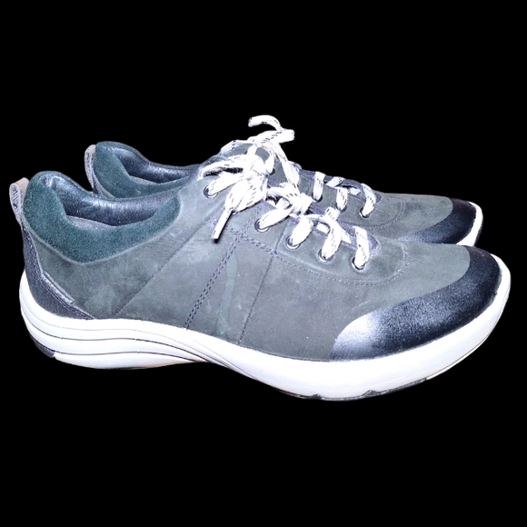 Clarks | Shoes | Clarks Navy Blue Wave Walk Sneakers | Poshmark